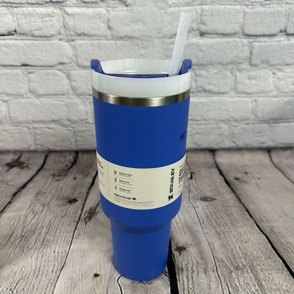 Stanley | Dining | Nwt Stanley Flowstate Quencher H2o Tumbler 4 Oz ...